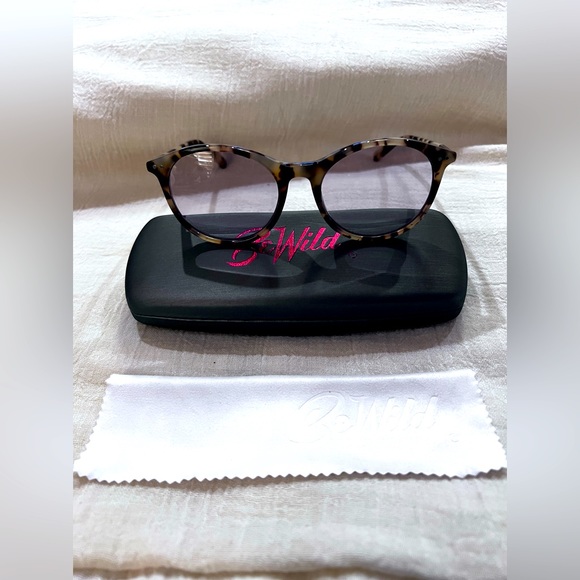 BeWild | Accessories | Bewild Lineless Computer Bifocals With Tint 58 ...